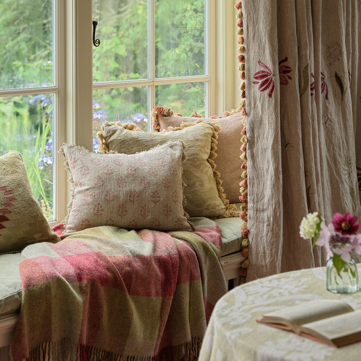 Dusky Mauve Megha Rustic Linen Cushion – Susie Watson Designs