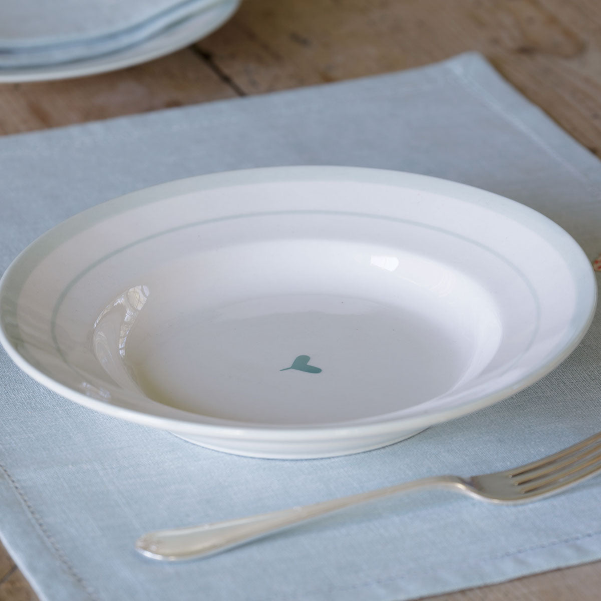 Simply Blue Oscar Entree Dish | Susie Watson Designs